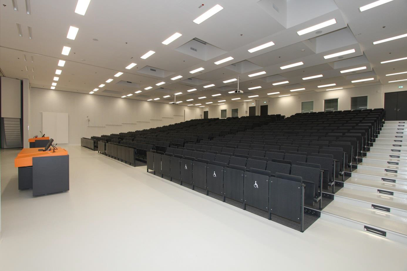 Hörsaal "Börsenverein" 3/4 am Ernst-Lohmeyer-Platz 6 - Börsenverein ...